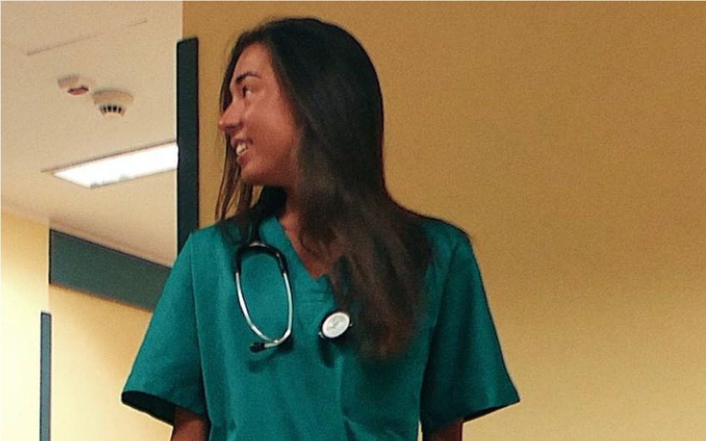 Carlotta: a 23 anni è medico, influencer e modella: "Il segreto? L ...