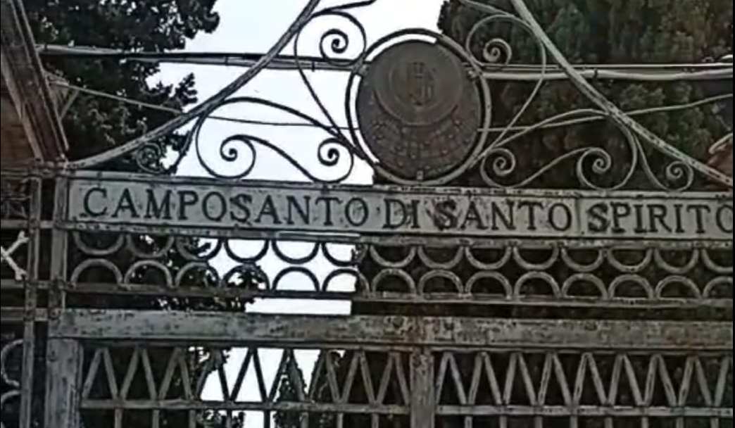 "Al cimitero Sant'Orsola mi hanno vietato di entrare perché ero col mio ...