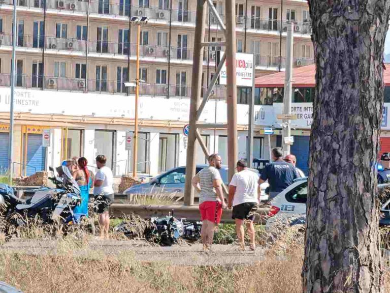 Incidente su viale Regione Siciliana, scontro auto-moto: traffico in tilt